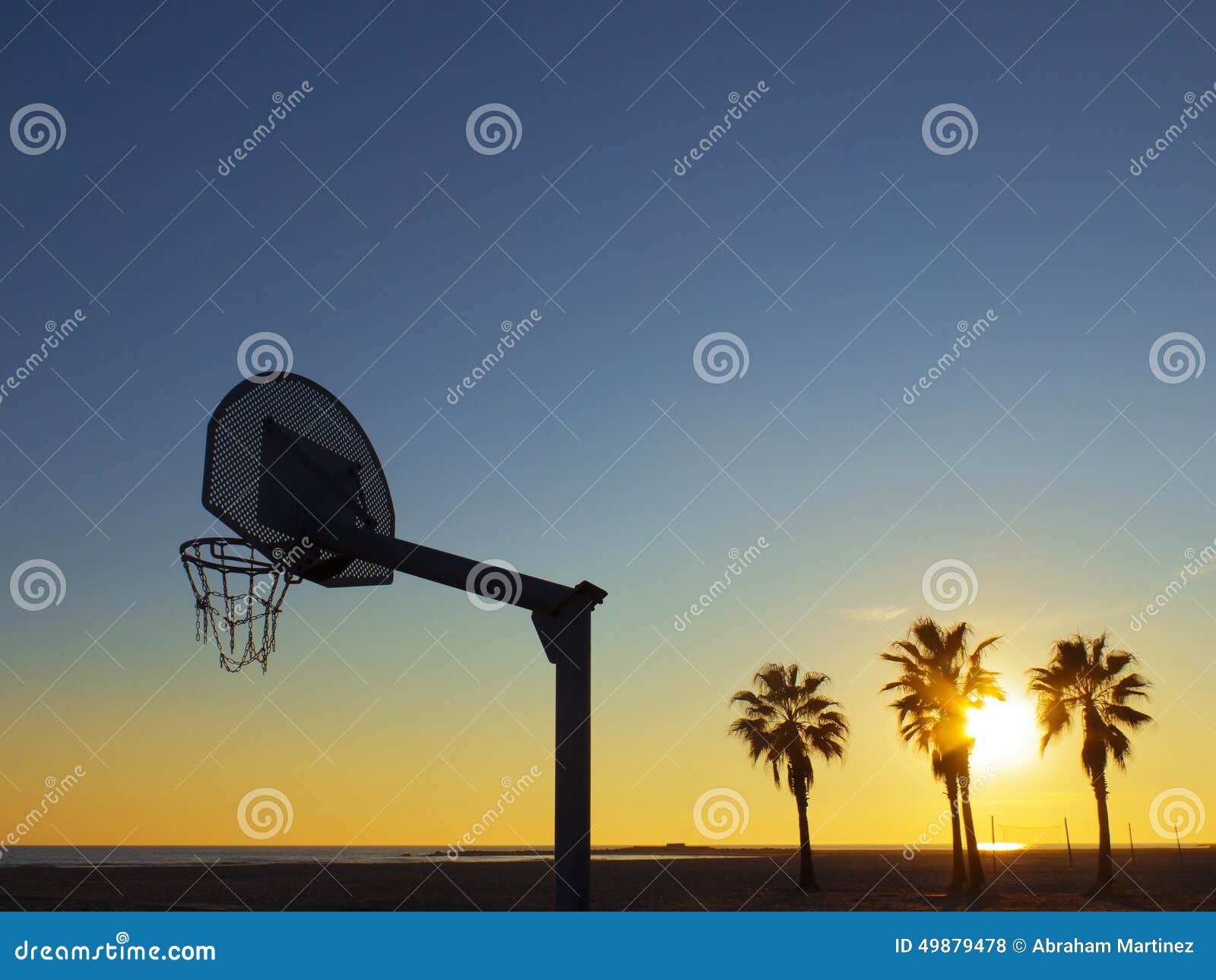Basketball auf dem Strand stockfoto. Bild von band, freizeit - 49879478