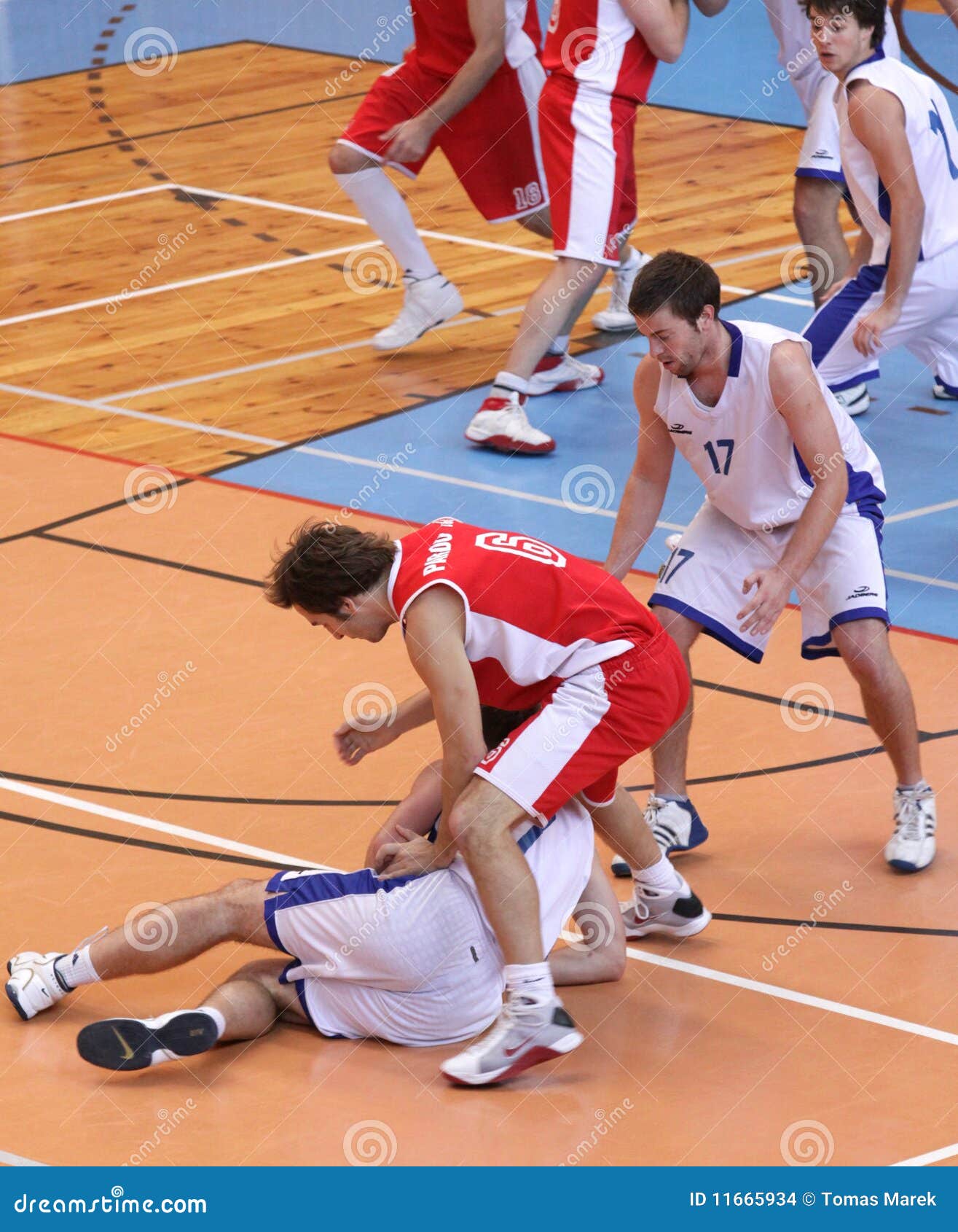 Basketball match editorial stock image. Image of republic - 11665934