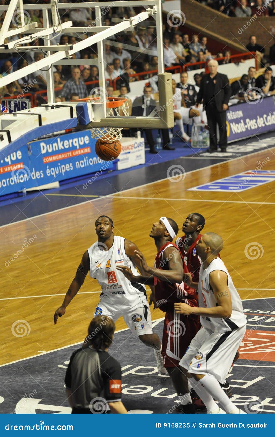 Basketball Pro a editorial image. Image of defensive, challenge - 9168235
