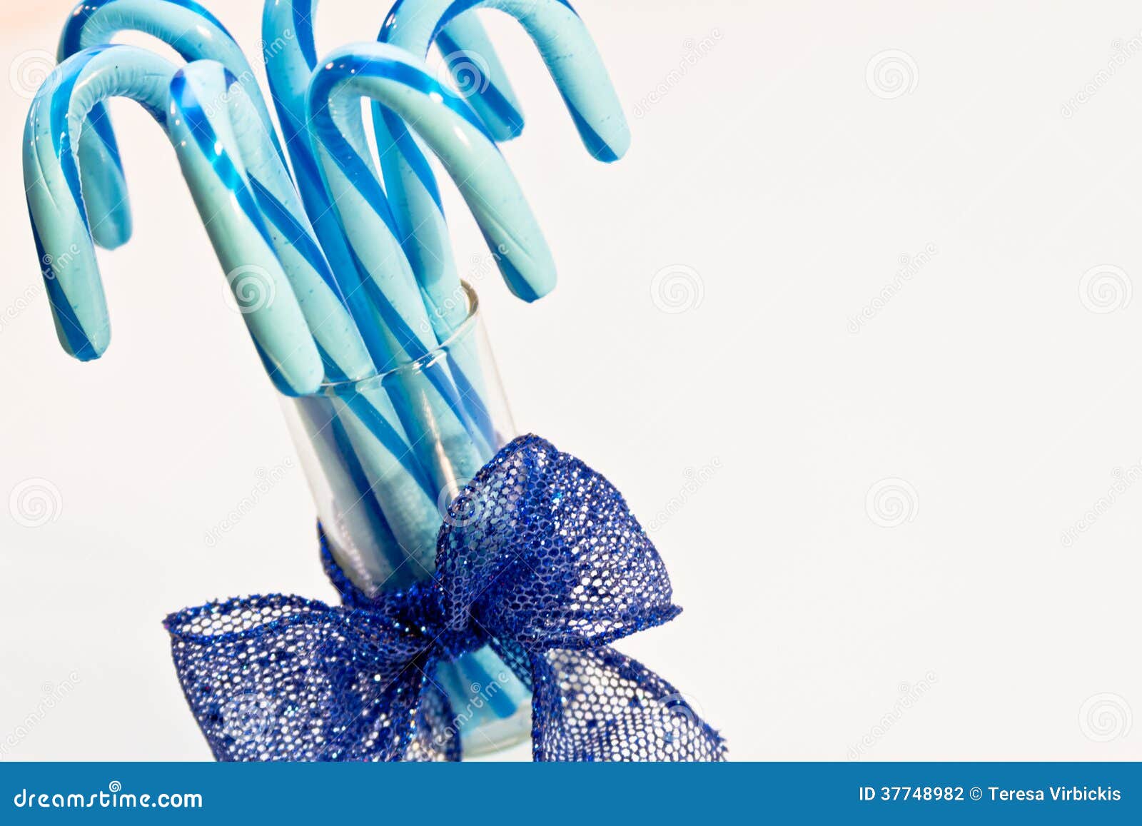 Bastones De Caramelo Azules Foto de archivo - Imagen de caramelo ...