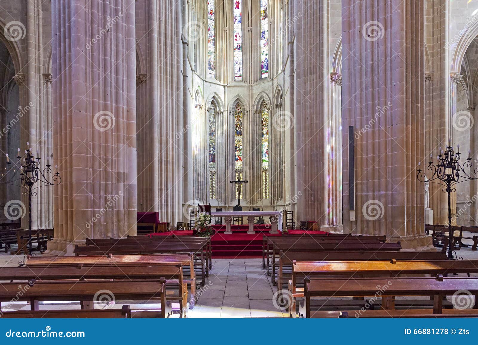 Batalha Kloster Der Altar Und Die Apsis Der Kirche Redaktionelles ...