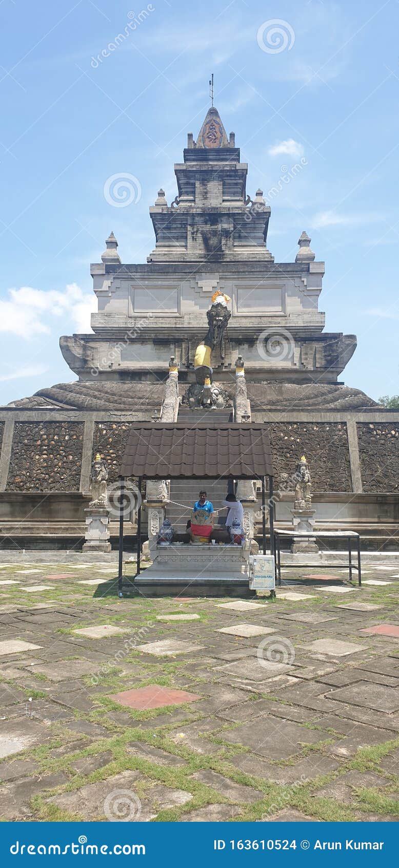 Batam Hindu Temple Nice Please Editorial Stock Image - Image of nice ...