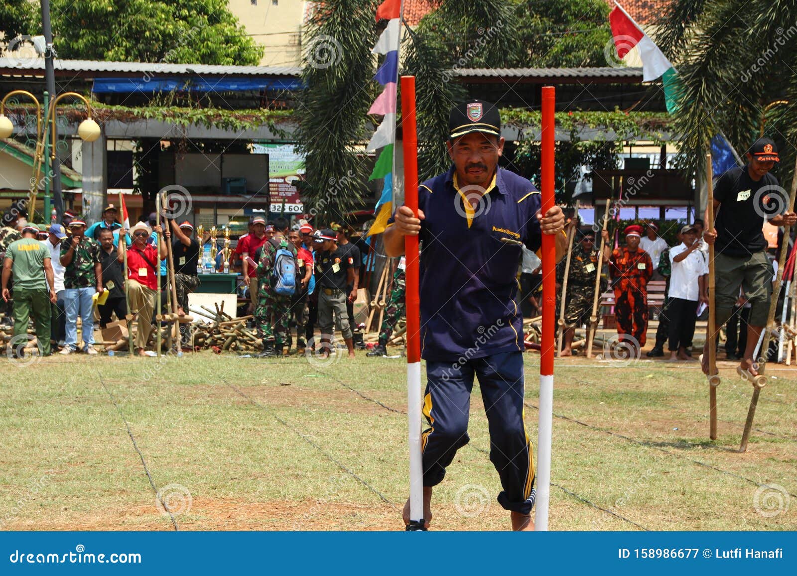 Play Egrang, a Traditional Game from Indonesia. Editorial Photography ...