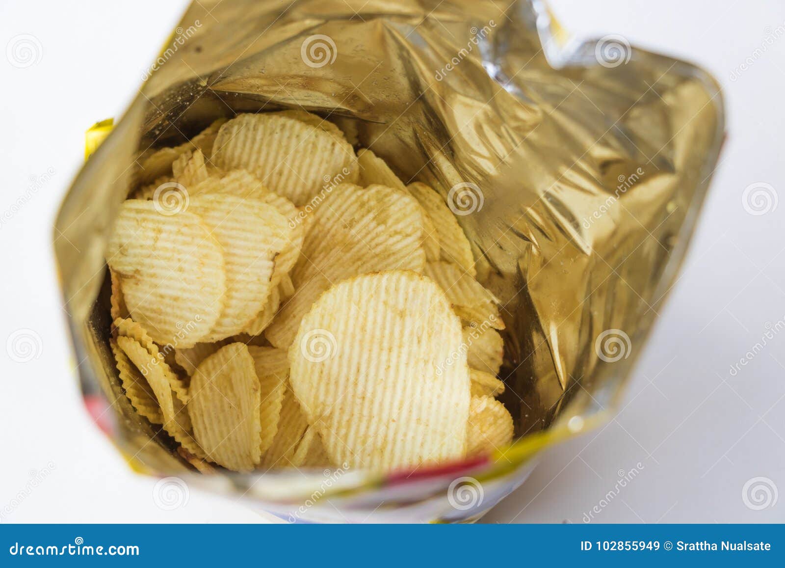 Batata Chips Packed Em Sacos Prontos Imagem de Stock - Imagem de batata ...