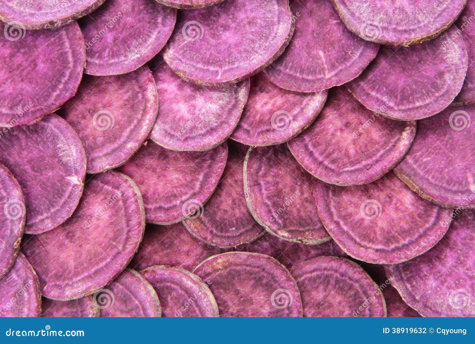 Batata doce roxa foto de stock. Imagem de delicioso, corte - 38919632