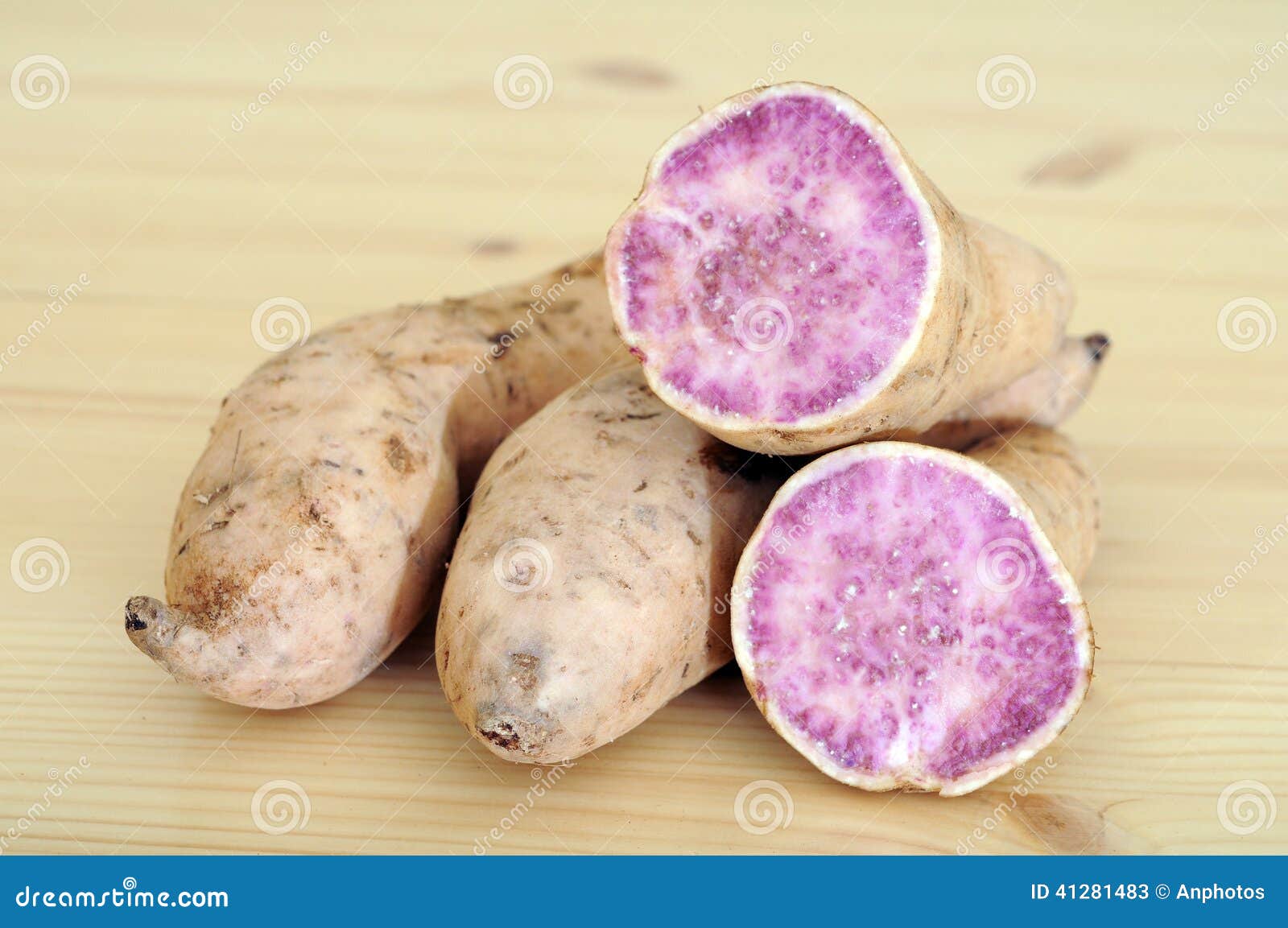 Batata doce roxa imagem de stock. Imagem de fatia, batata - 41281483