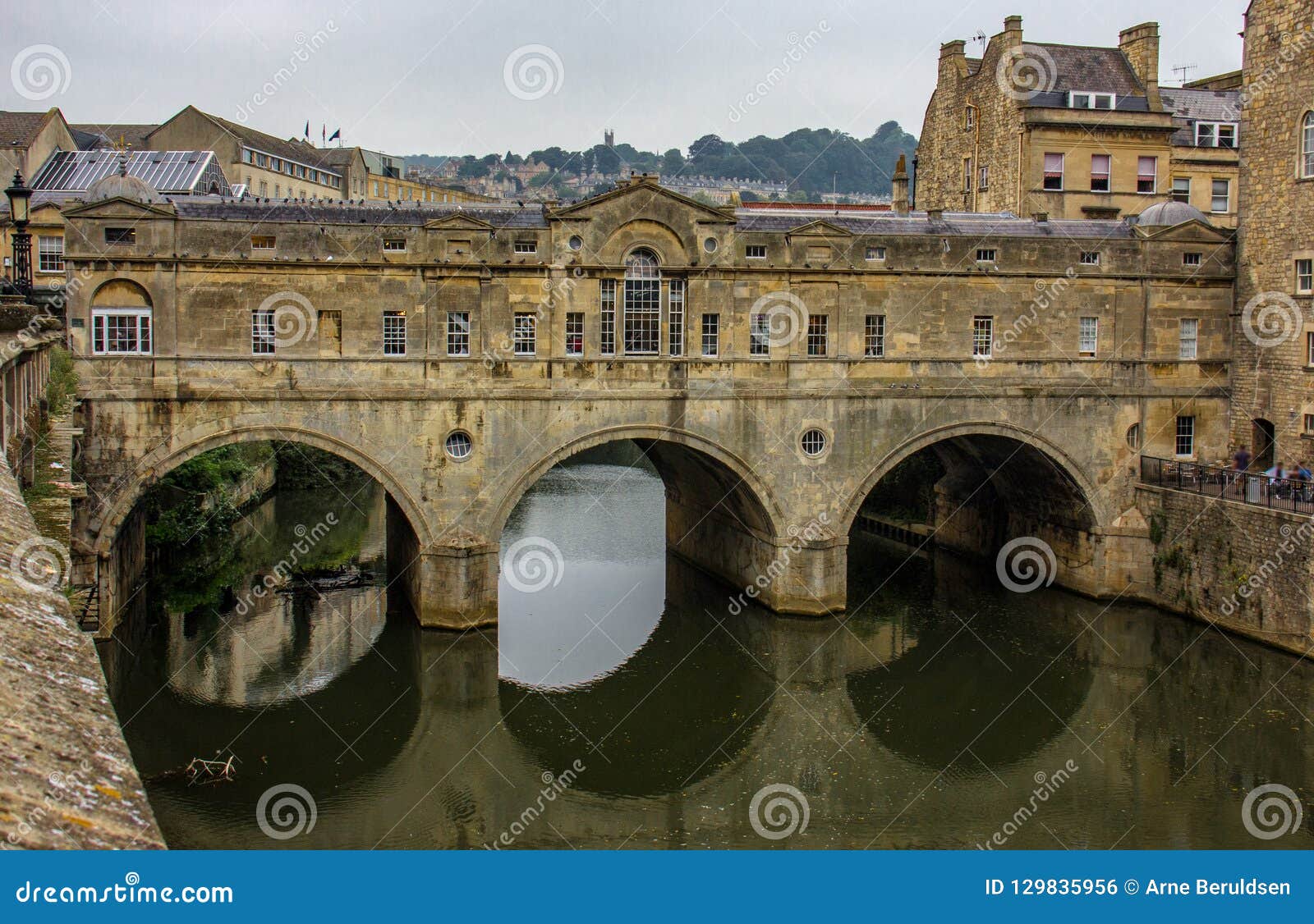 The Bath Covered Bridge in Bath, England Stock Photo - Image of famous ...