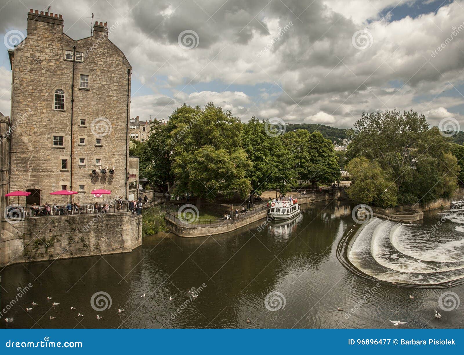 Bath, England - the River Avon. Editorial Photography - Image of bees ...