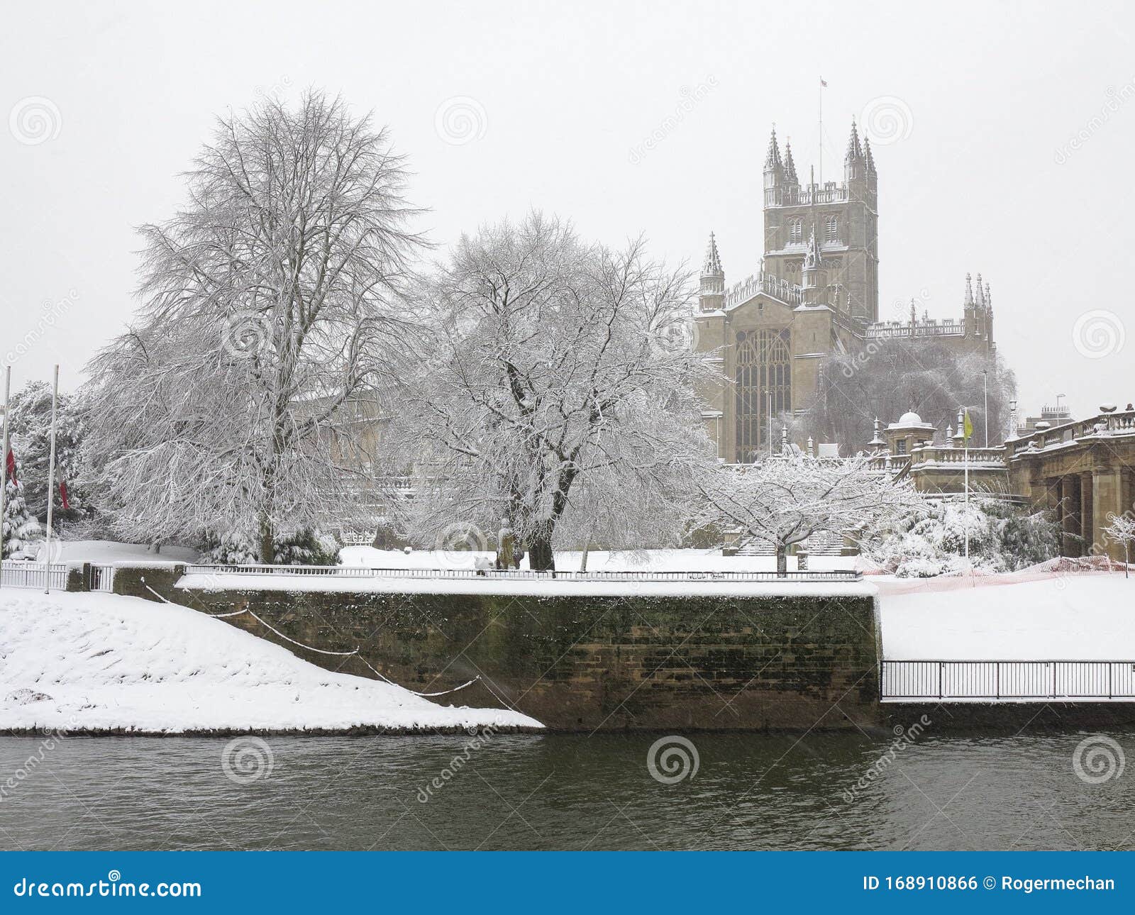 Bath England. Snow Scene, Cathedral and Canal Stock Photo - Image of ...