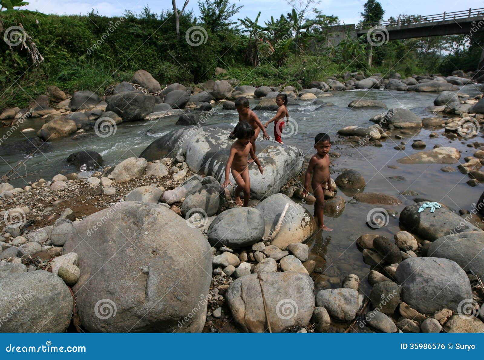 Bath in the river editorial photo. Image of children - 35986576