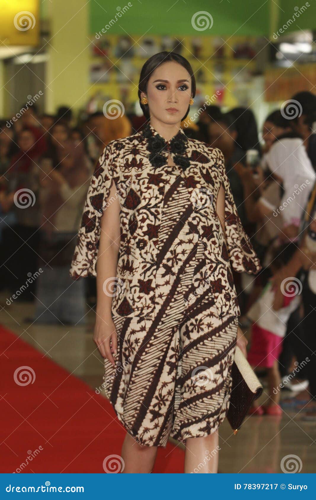 Batik clothes editorial photography. Image of demonstrating - 78397217