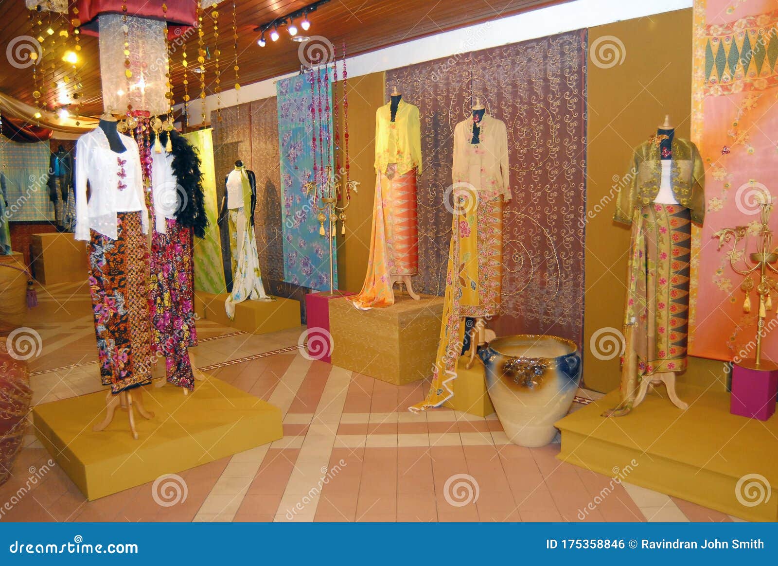 Batik editorial photo. Image of variety, sarong, fabric - 175358846