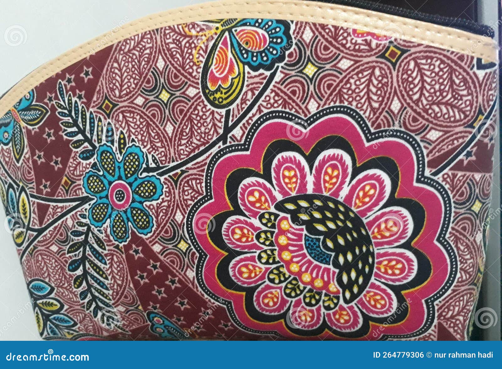 Batik Wallet Beatiful Exotic Stock Photo - Image of wallet, batik ...