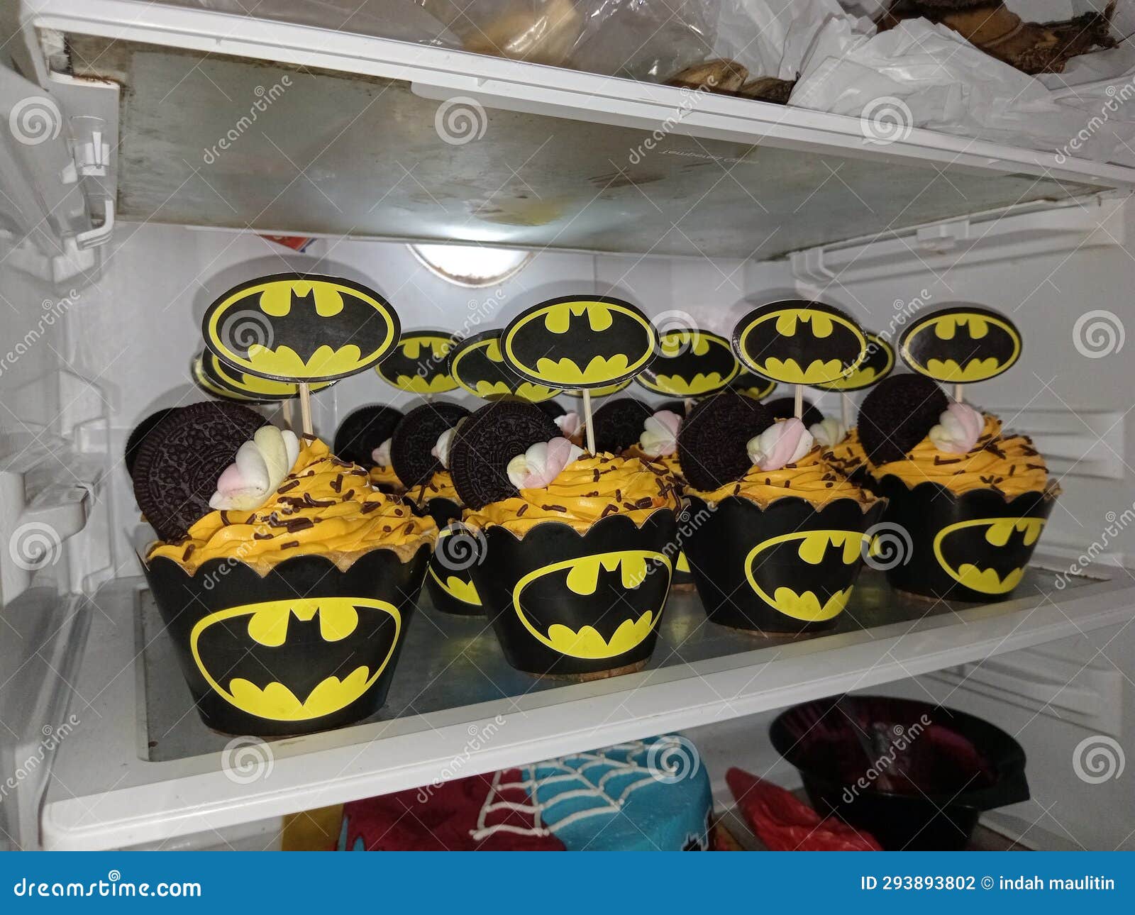 Batman Cupcake& X27;s Varian Cocolate with Butter Cream Editorial ...