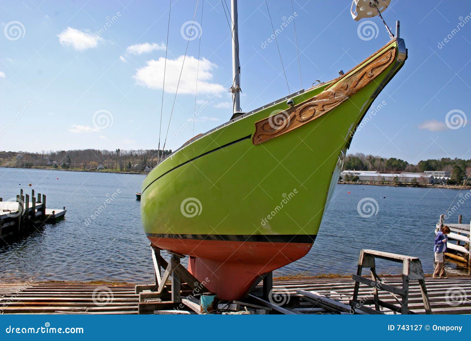 Battello da diporto immagine stock. Immagine di legno, barche - 743127