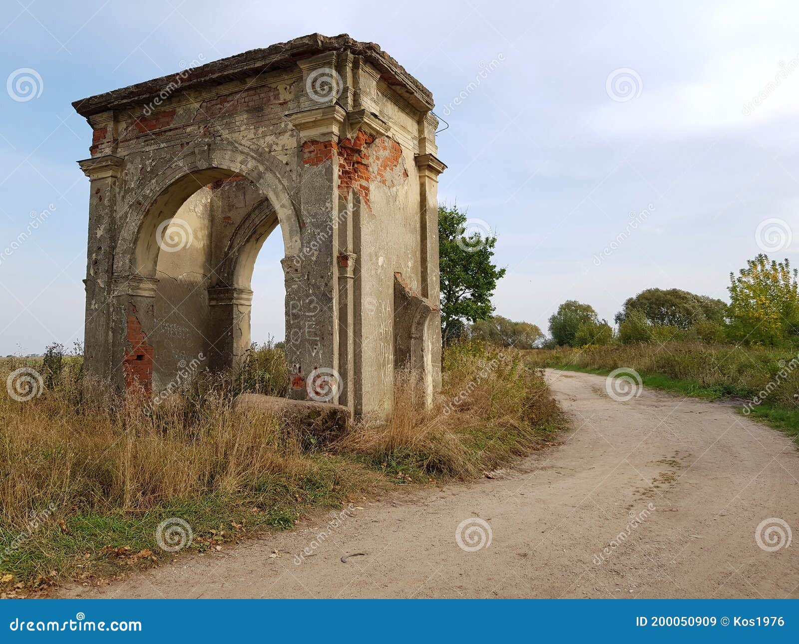 Destroyed Ancient Gate in the Manor Stock Image - Image of architecture ...