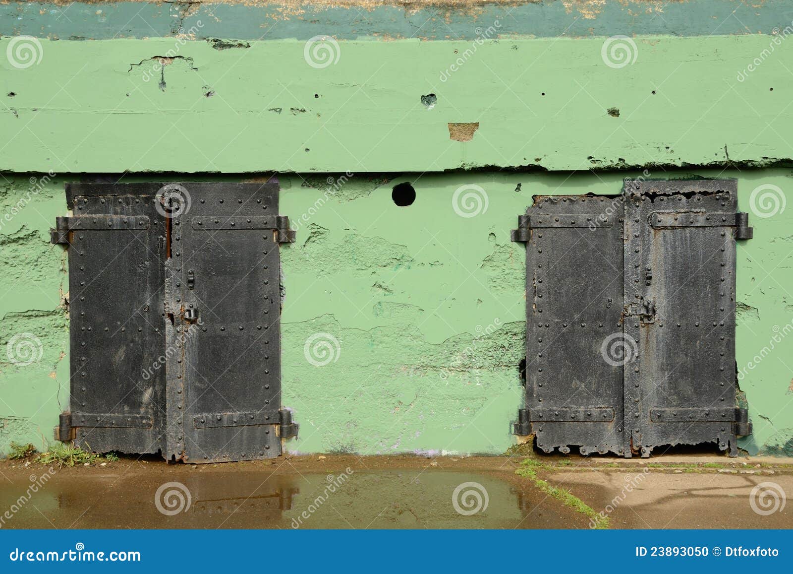 Battery Mendell stock photo. Image of military, concrete - 23893050