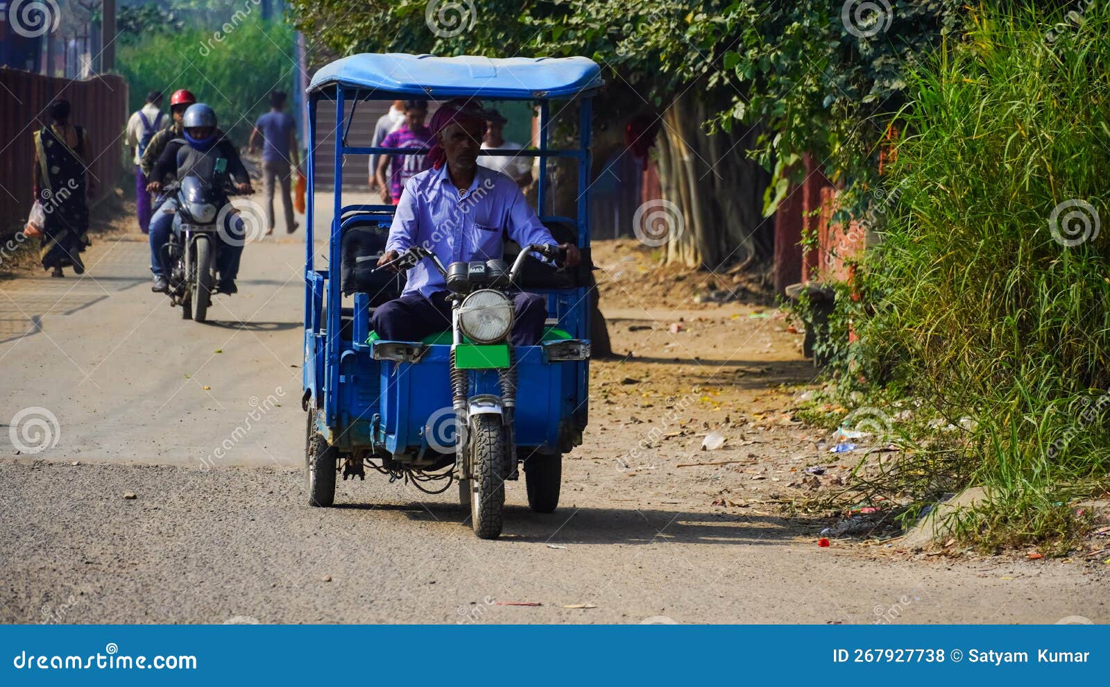 Battery Rickshaw Delhi Road Image Editorial Stock Photo - Image of ...