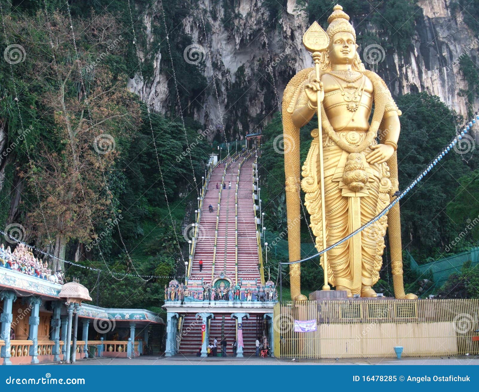 Batu caves in malaysia editorial image. Image of batu - 16478285