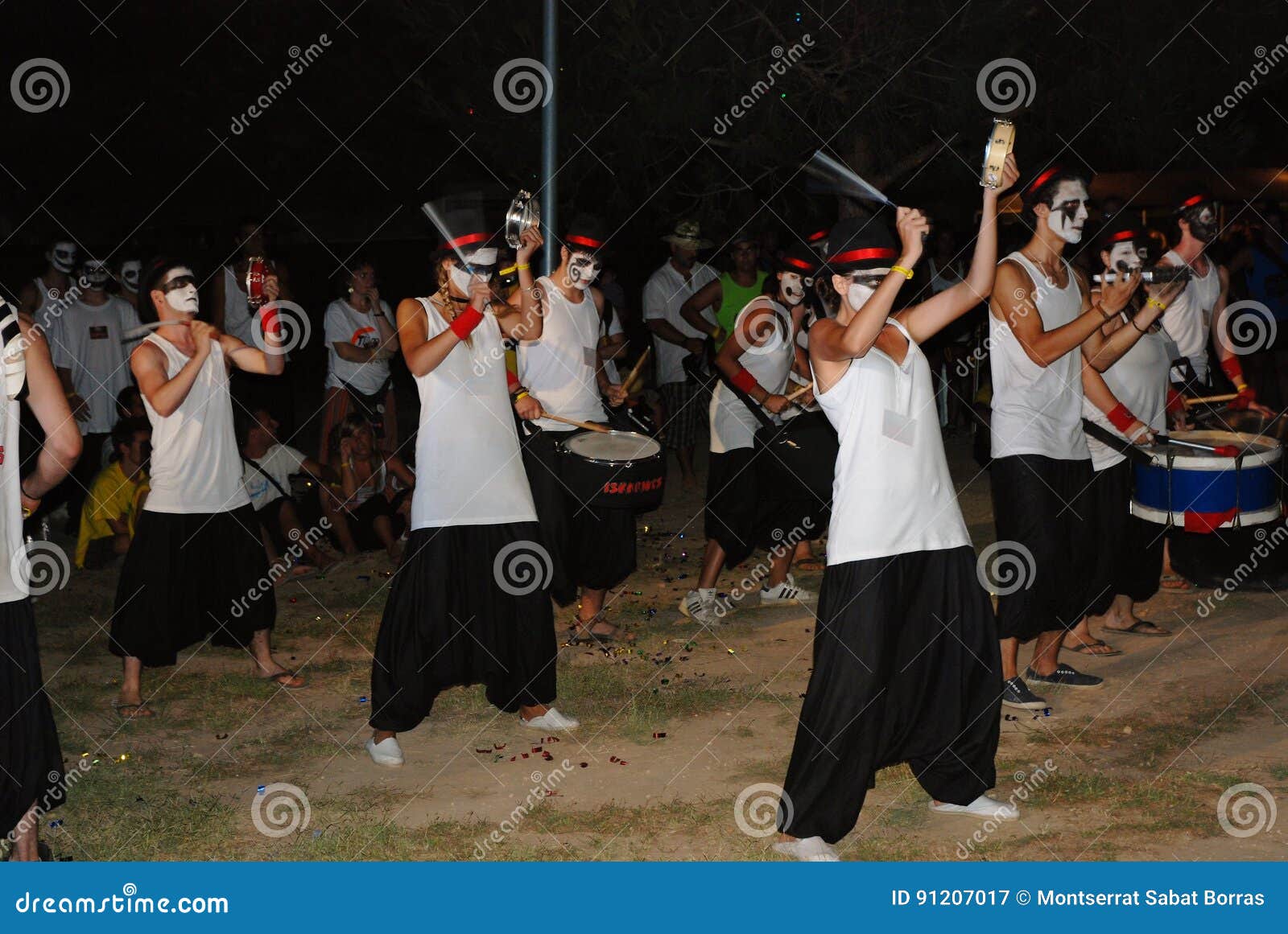 Batucada redaktionelles stockfotografie. Bild von gespielt - 91207017