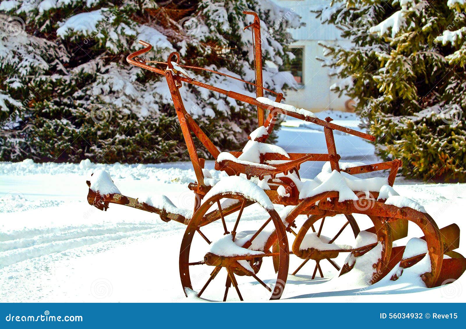 Bauernhof-Landwirt Im Schnee Stockfoto - Bild von januar, ausrüstung ...