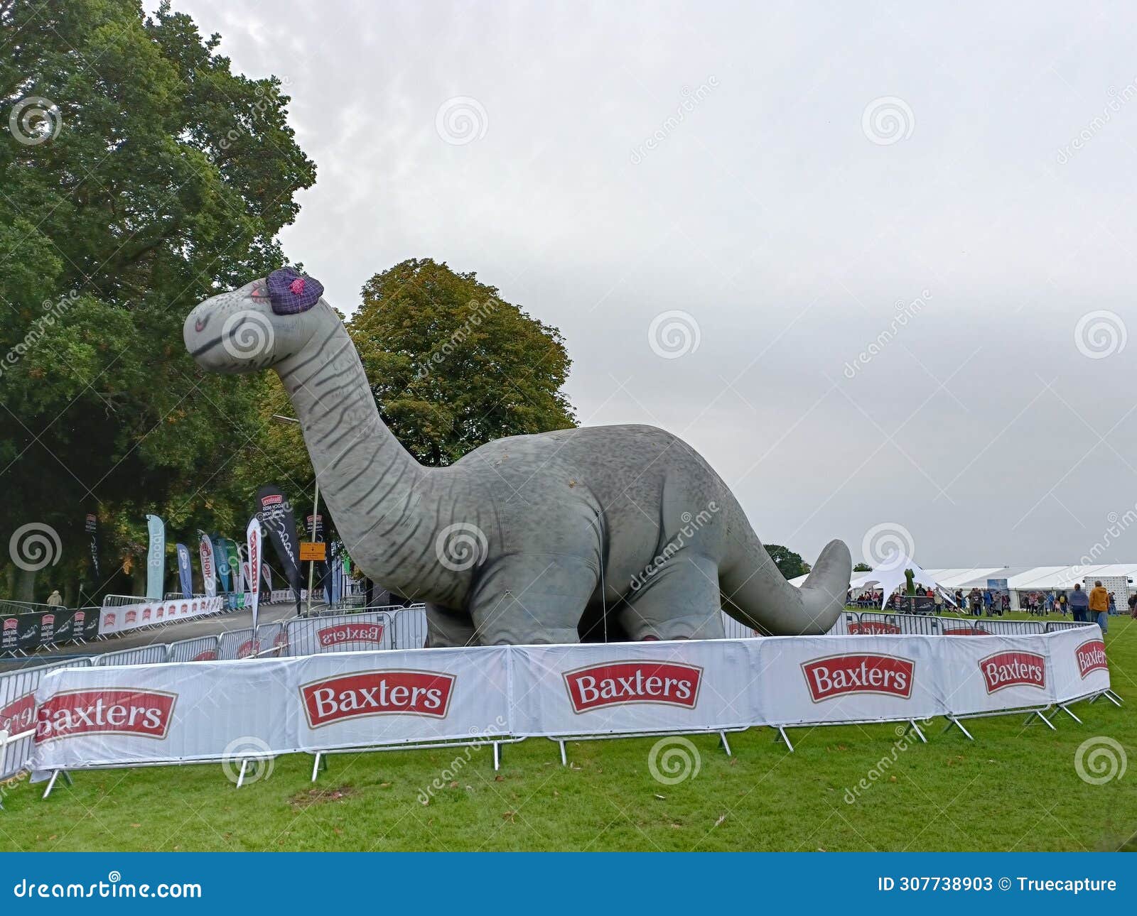 Baxters Nessie Loch Ness Marathon Editorial Stock Photo - Image of ...
