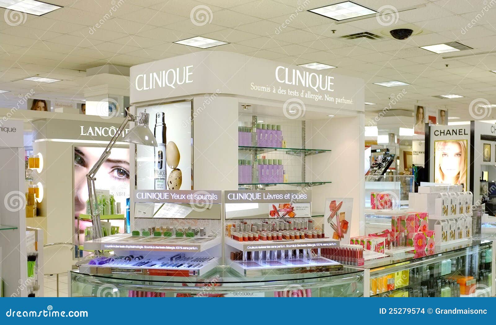 The Bay Company Clinique Store Editorial Stock Image - Image of hudson ...