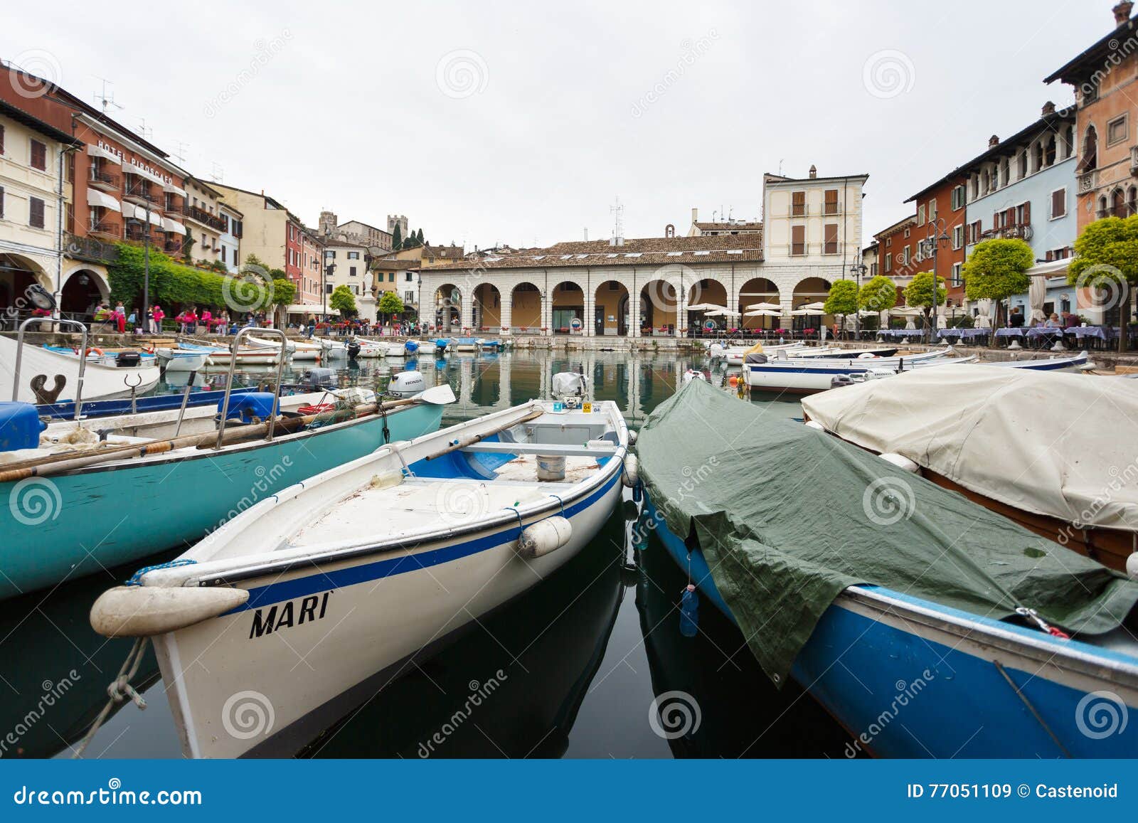 Bay of Desenzano editorial stock image. Image of lombardy - 77051109 Bay of Desenzano editorial stock image. Image of lombardy - 77051109