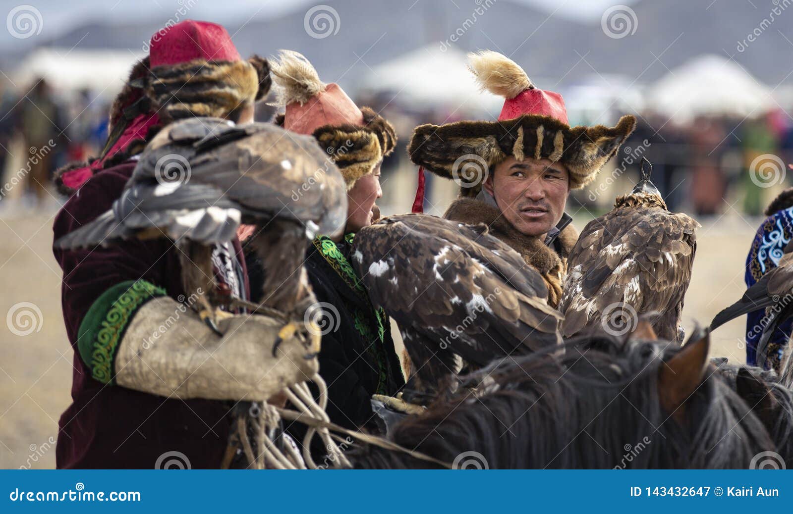 Kazakh Eagle Hunters Chatting Editorial Photography - Image of equii ... Kazakh Eagle Hunters Chatting Editorial Photography - Image of equii ...