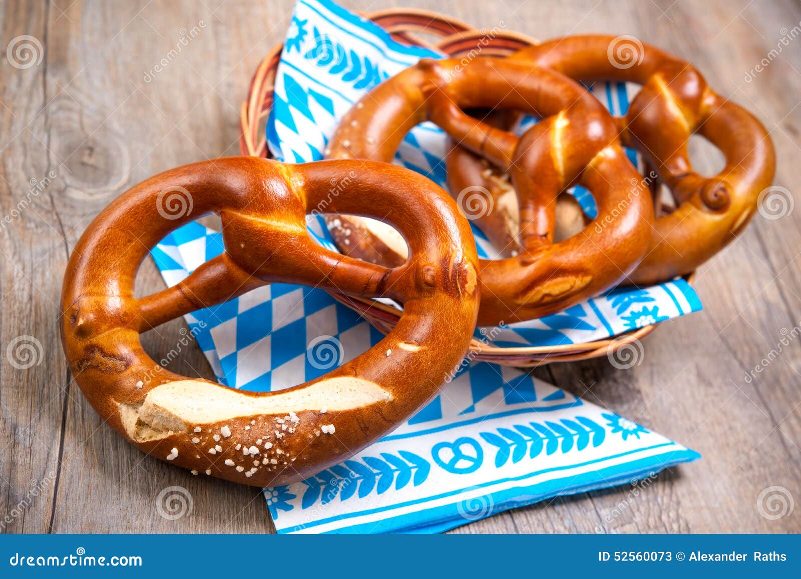 Bayerische Brezeln stockbild. Bild von partei, europäisch - 52560073