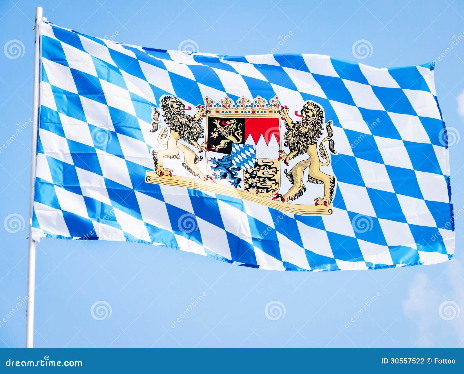Bayerische Flagge stockfoto. Bild von nachricht, mast - 30557522