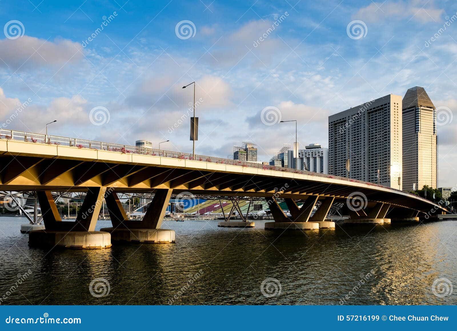 Bayfront Ave Bridge Singapore Editorial Stock Image - Image of ...