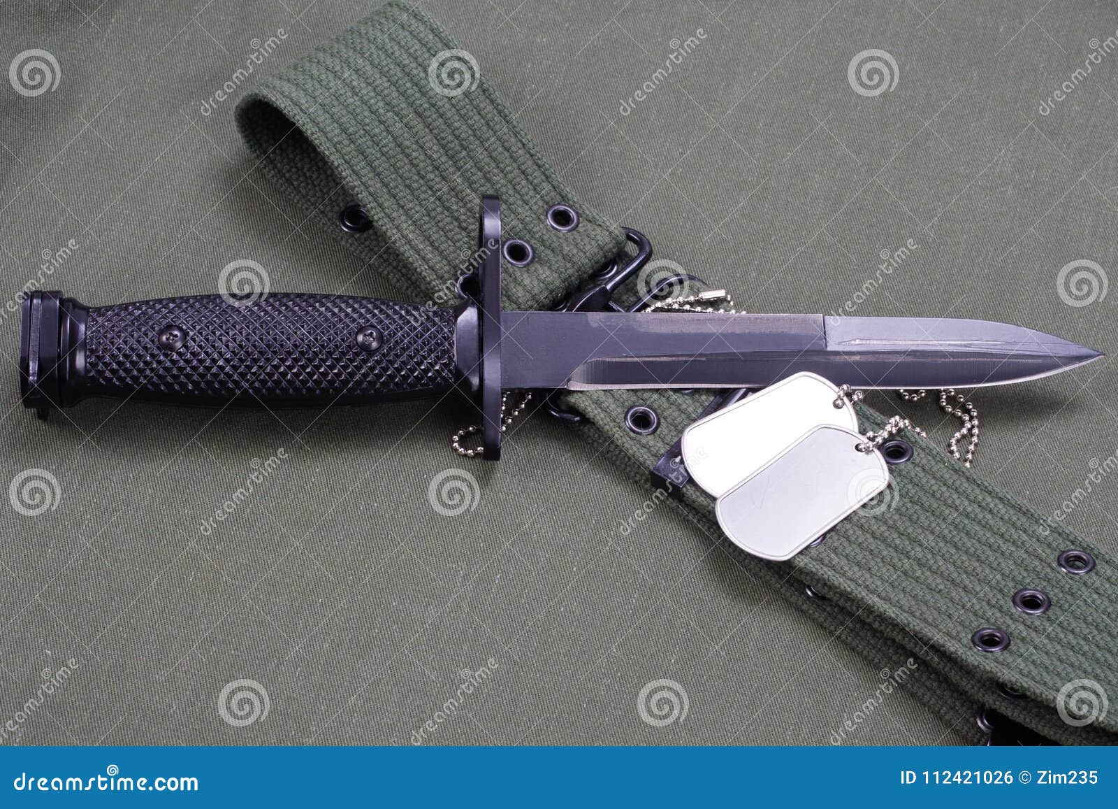 Bayoneta Del Rifle M16 En El Uniforme Foto de archivo - Imagen de acero ...