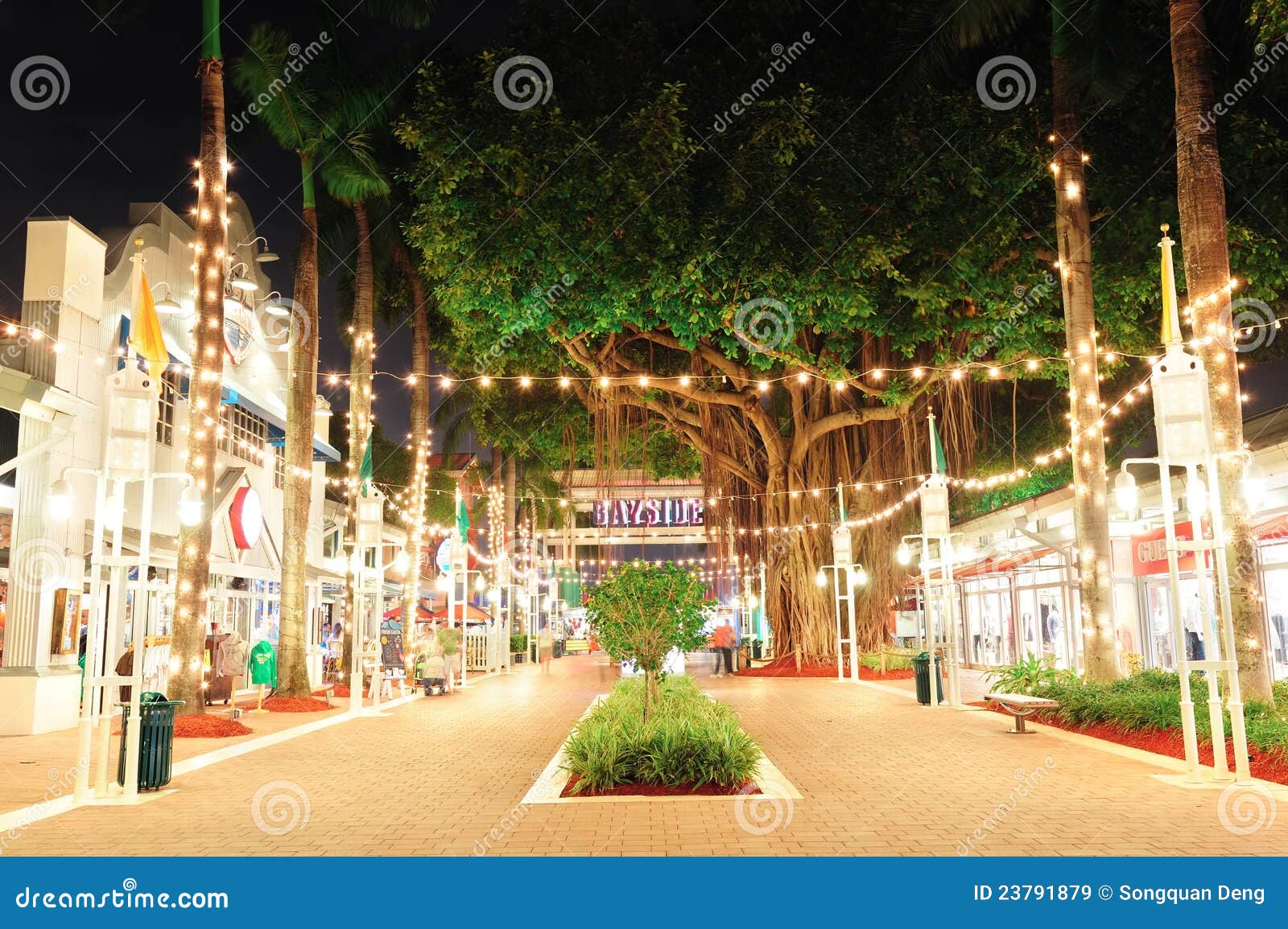 Bayside Marketplace Miami editorial stock image. Image of city - 23791879