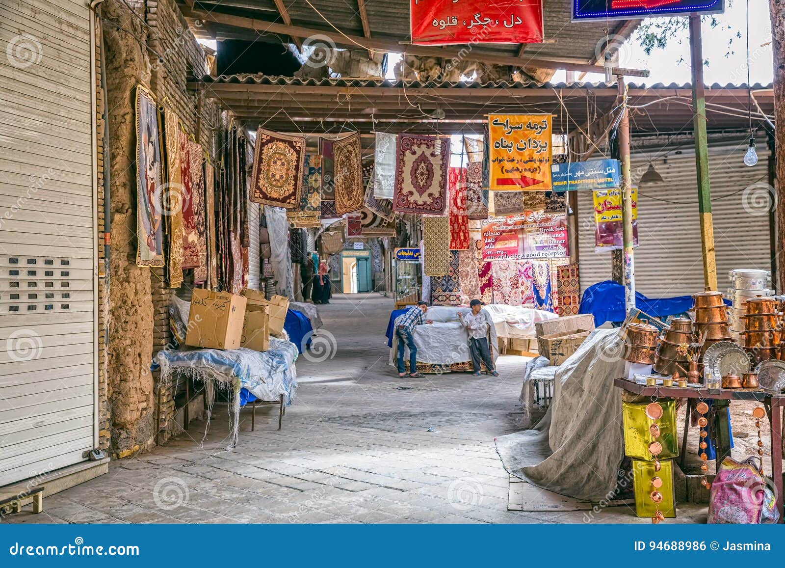 Bazaar interior in Yazd editorial photo. Image of persian - 94688986