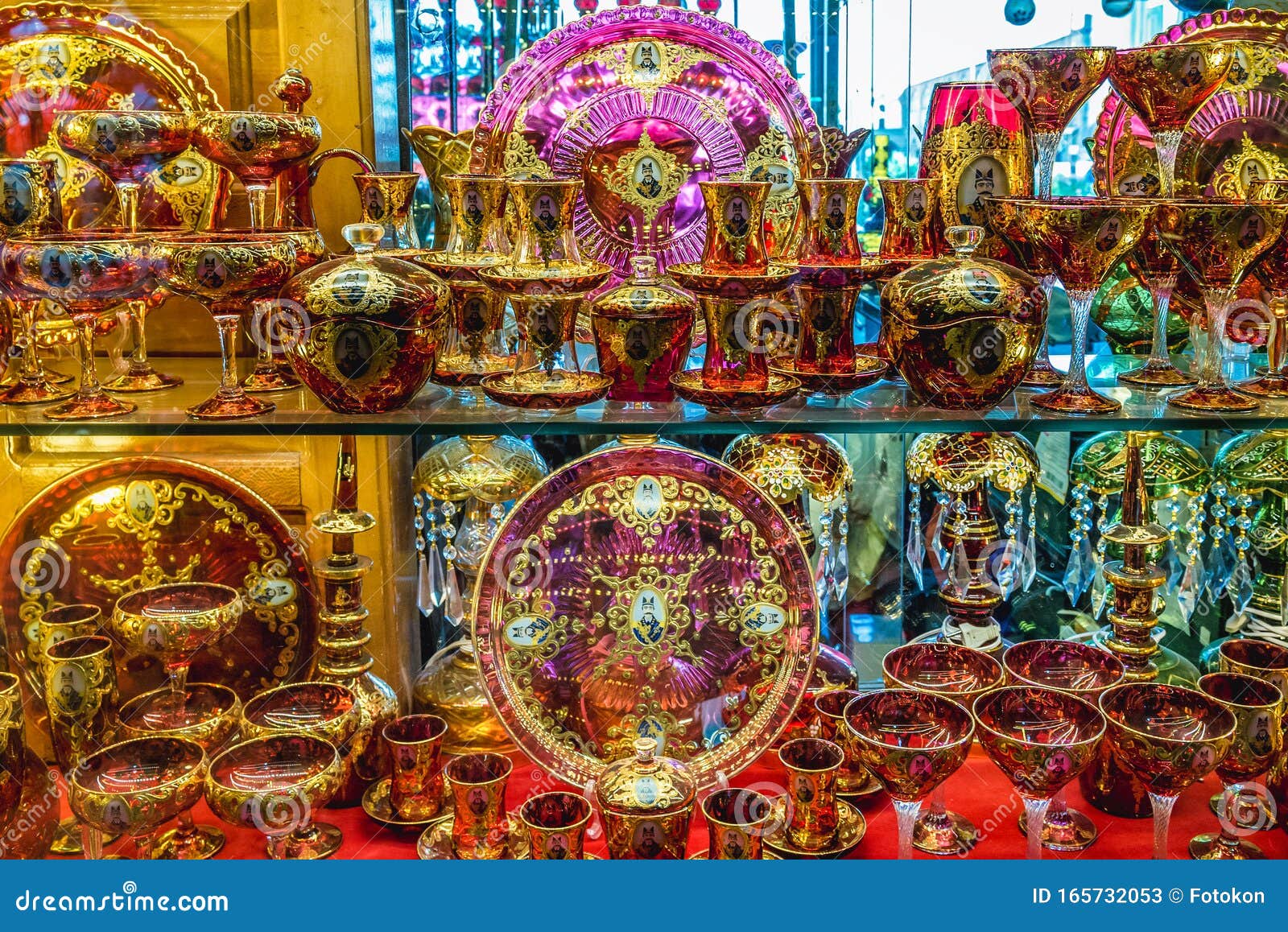 Bazaar in Isfahan editorial stock photo. Image of imperial - 165732053