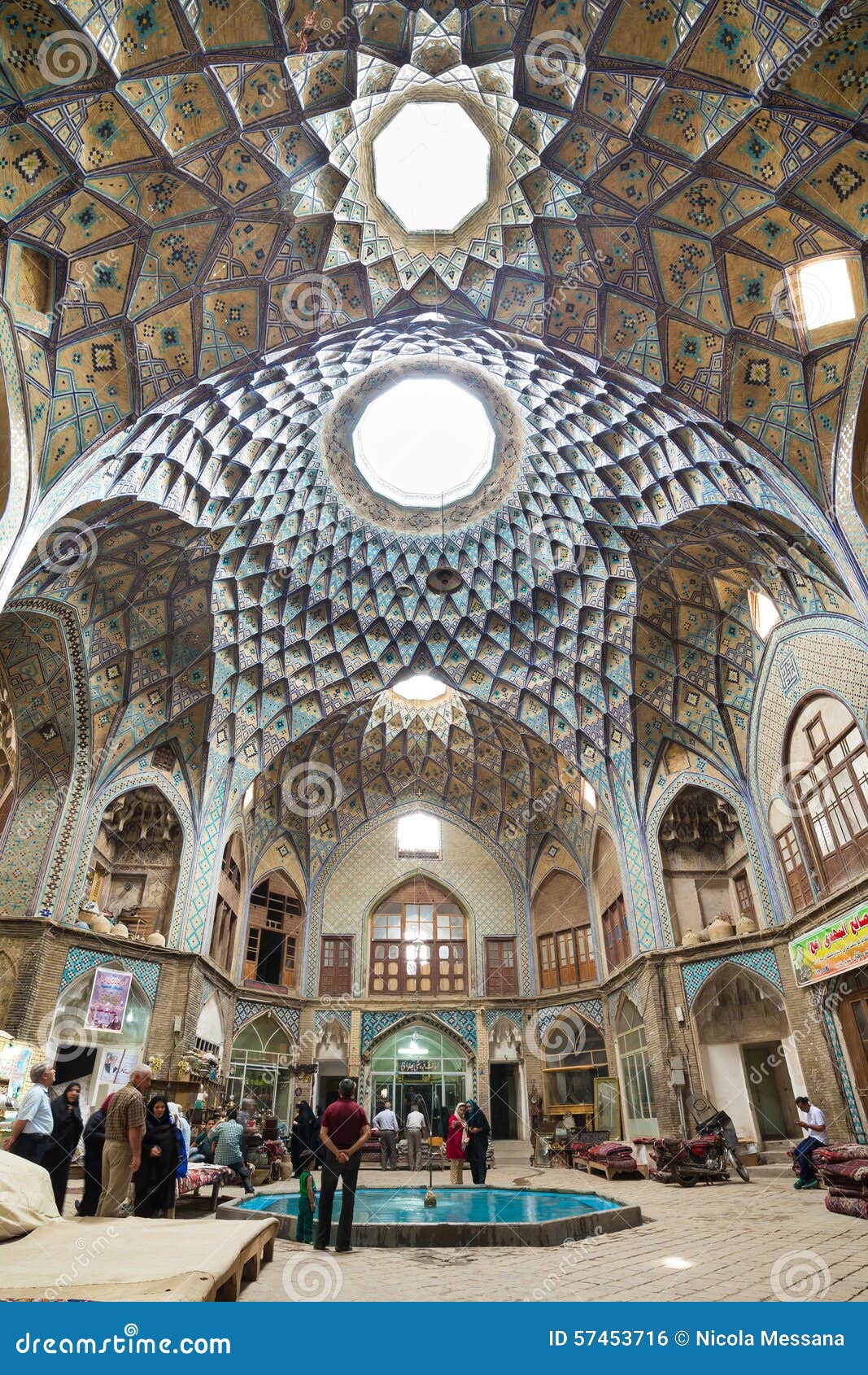 Bazaar of Kashan, in Iran editorial photo. Image of east - 57453716