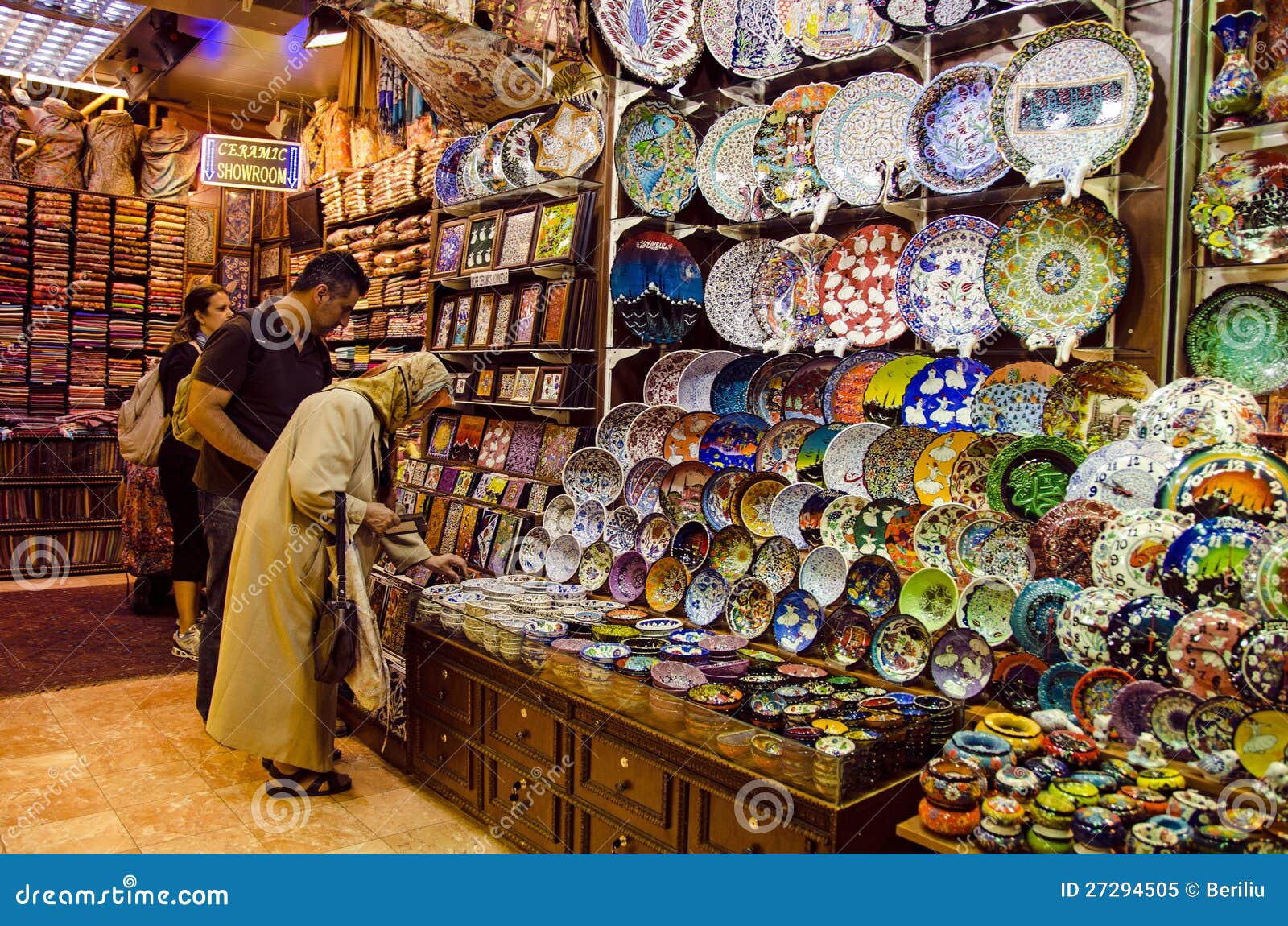 Bazaar shop editorial image. Image of turkish, bazaar - 27294505