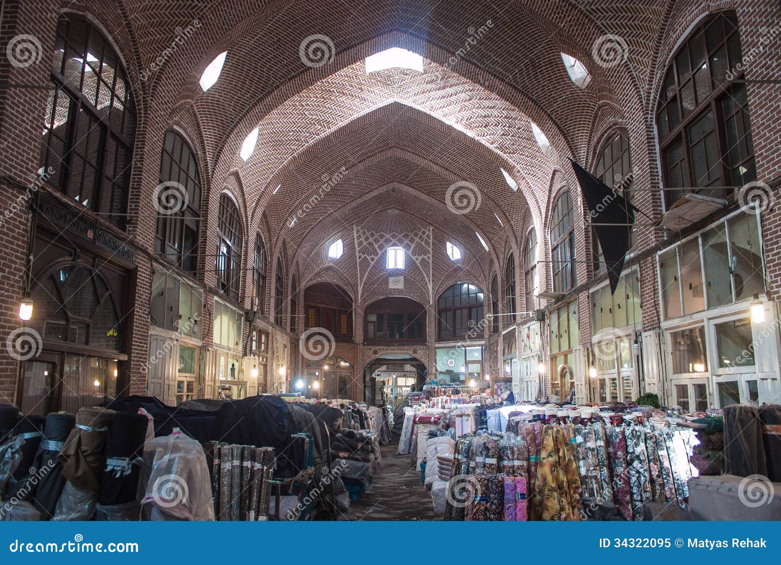 Bazaar in Tabriz stock image. Image of decoration, marketplace - 34322095
