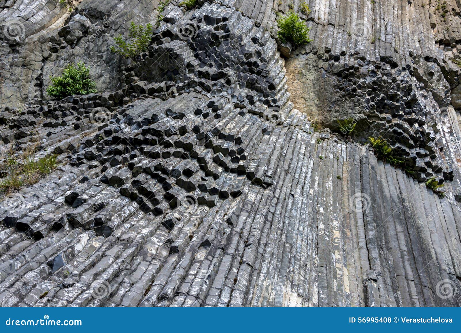 Bazalt skała zdjęcie stock. Obraz złożonej z skała, plenerowy - 56995408