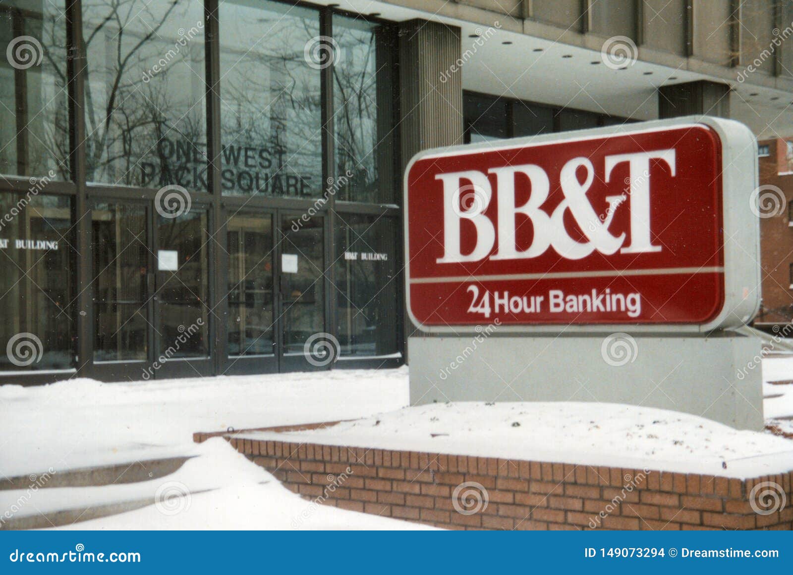 BB&T 24 Hour Banking editorial stock image. Image of business - 149073294