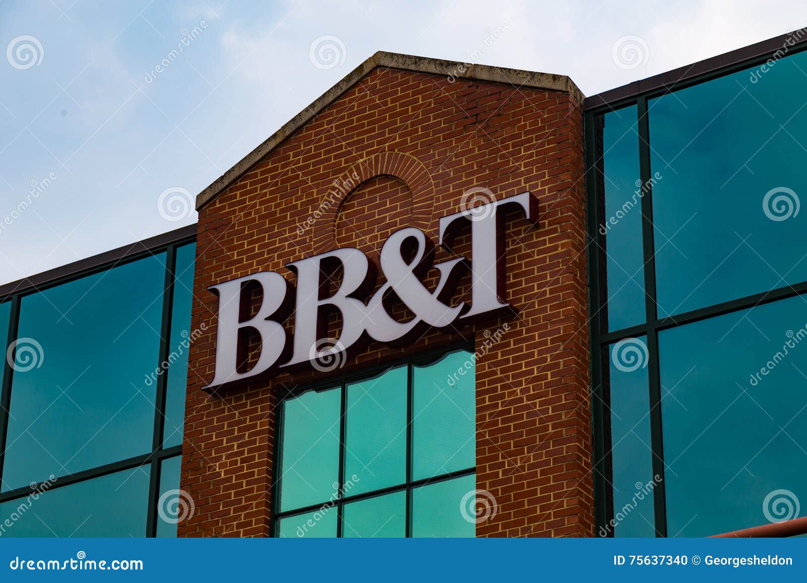 BB&T de bankbouw in Lititz redactionele afbeelding. Image of bedrijf ...