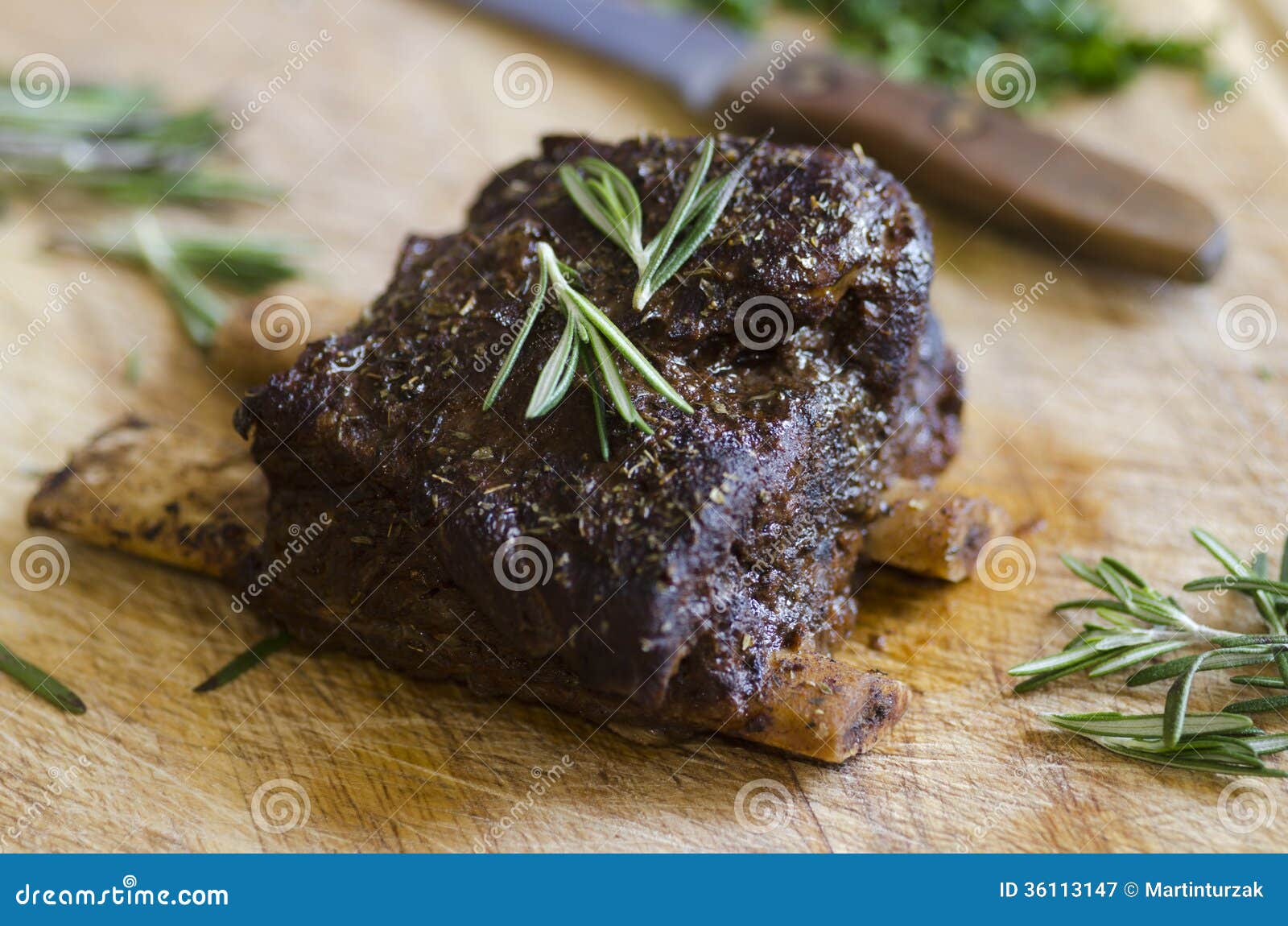 BBQ Rundvlees korte ribben stock afbeelding. Image of kruid - 36113147