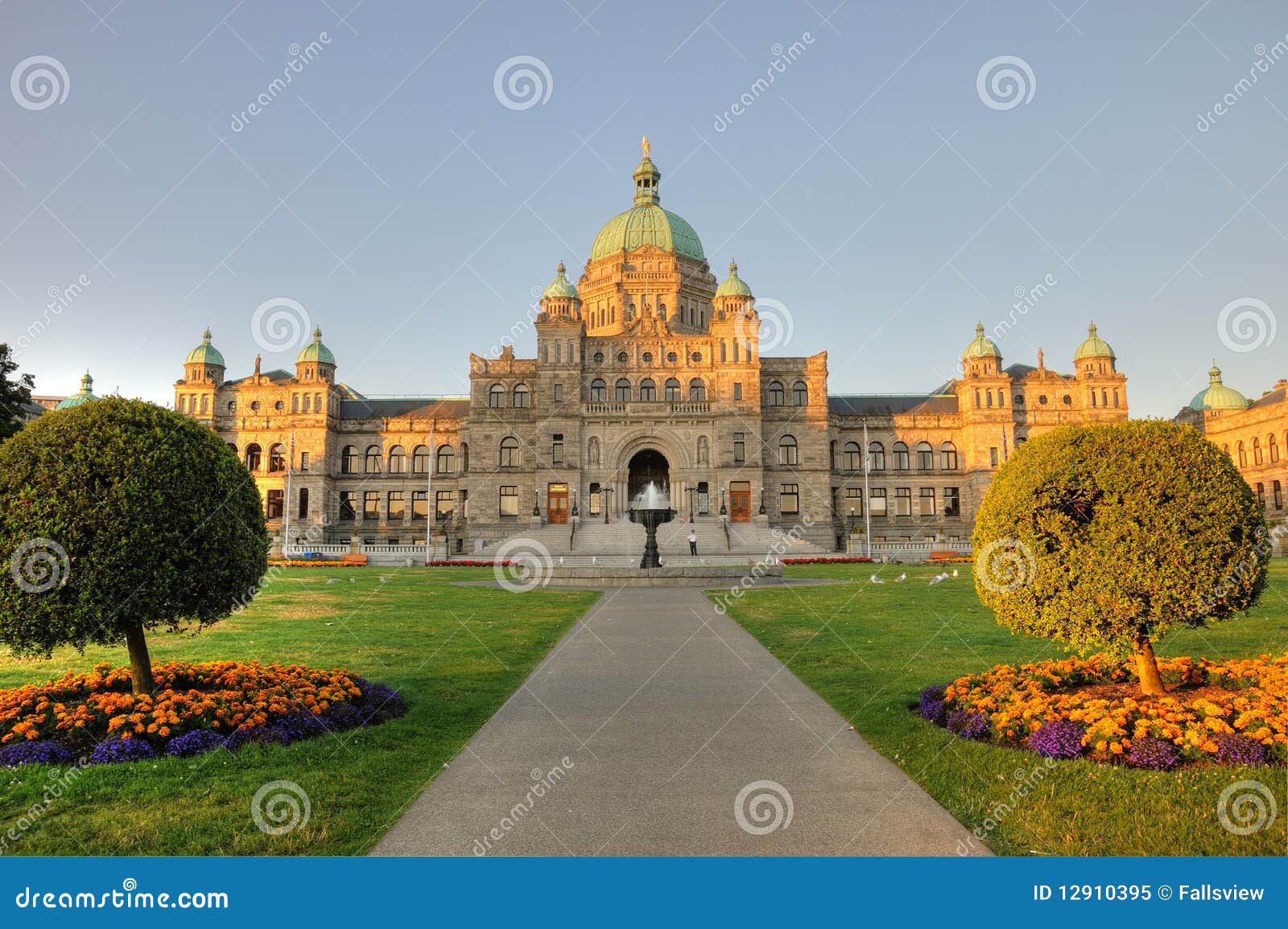 Bc parliament building stock image. Image of outdoor - 12910395