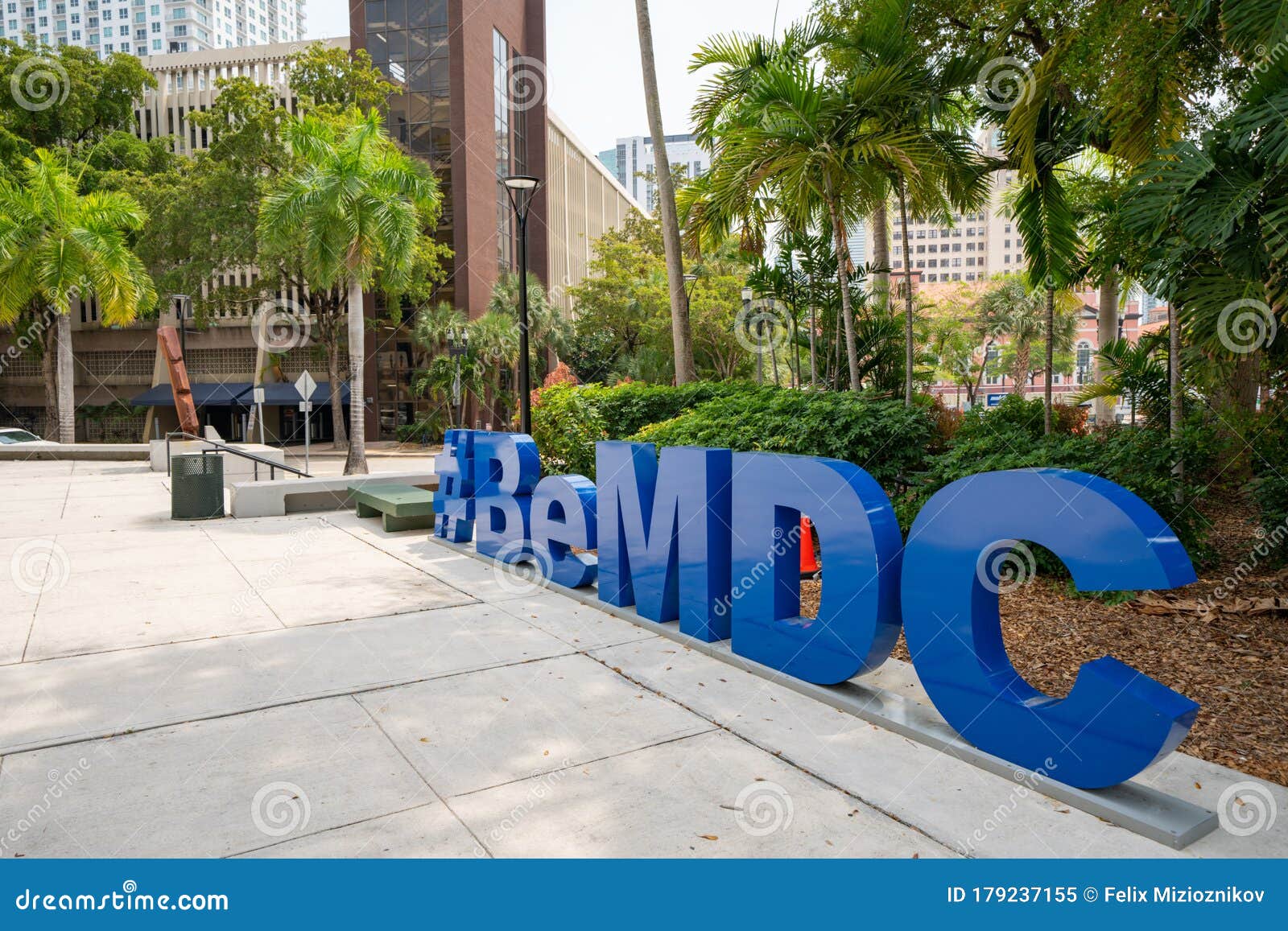 Be MDCC Miami Dade Community College Editorial Image - Image of ...
