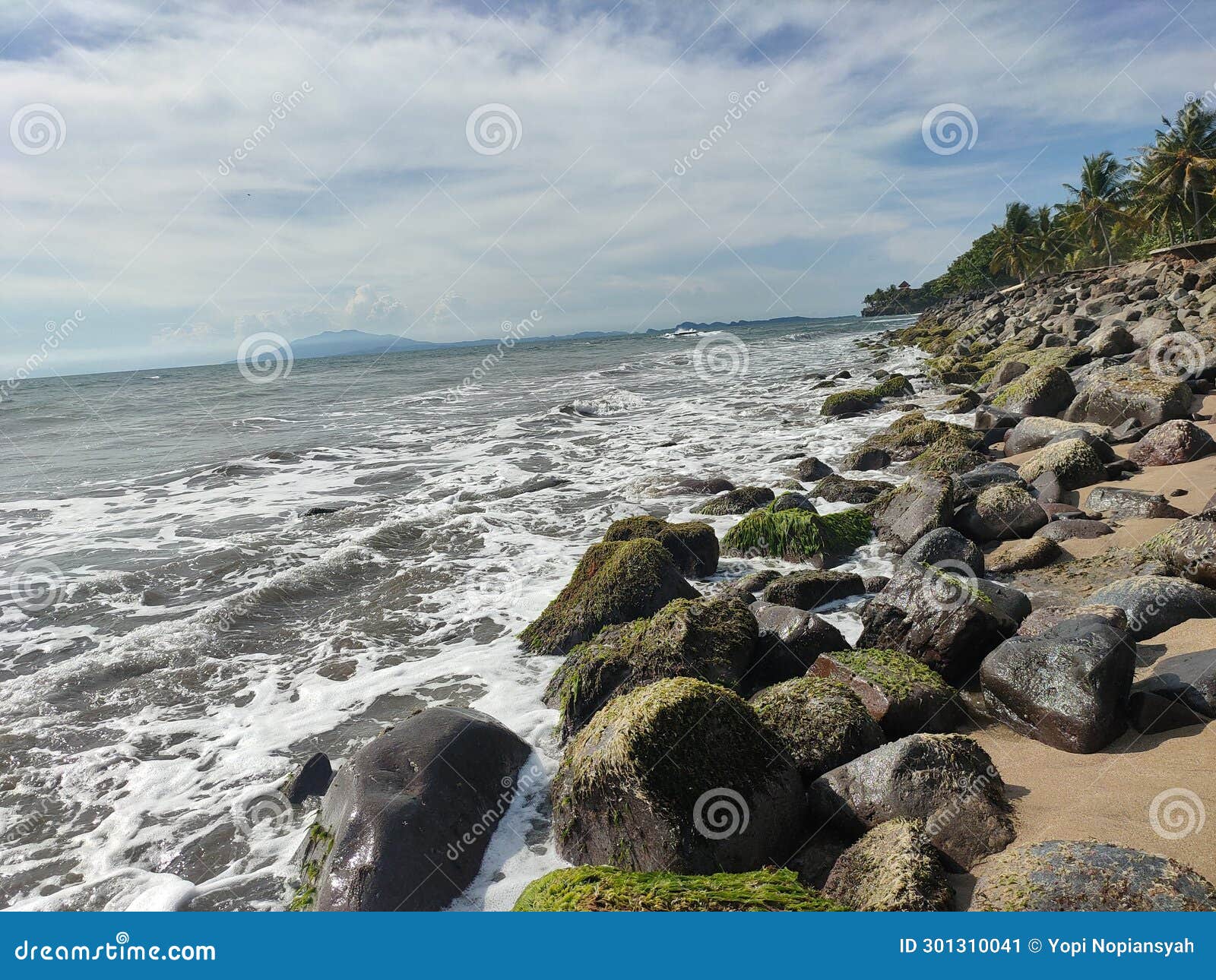 Beach Atmosphere with Rocks on the Edge Stock Illustration ...