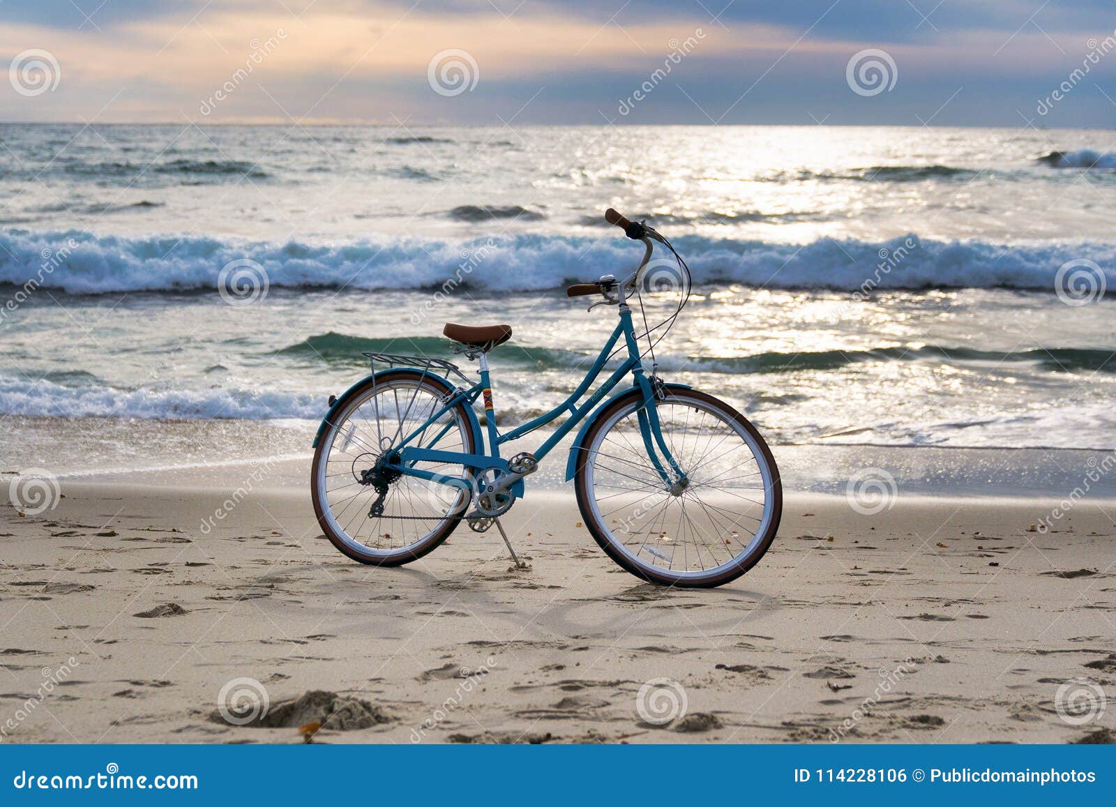 Beach, Bicycle, Sea, Mode Of Transport Picture. Image: 114228106