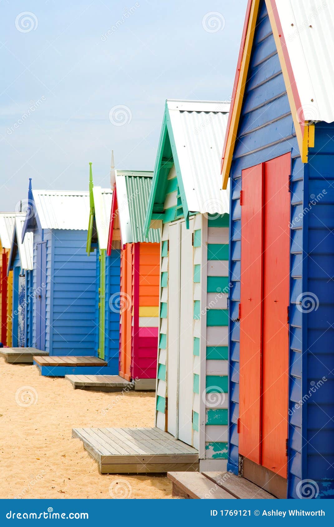 Beach Boxes on Brighton Beach Stock Image - Image of vibrant, landmark ...