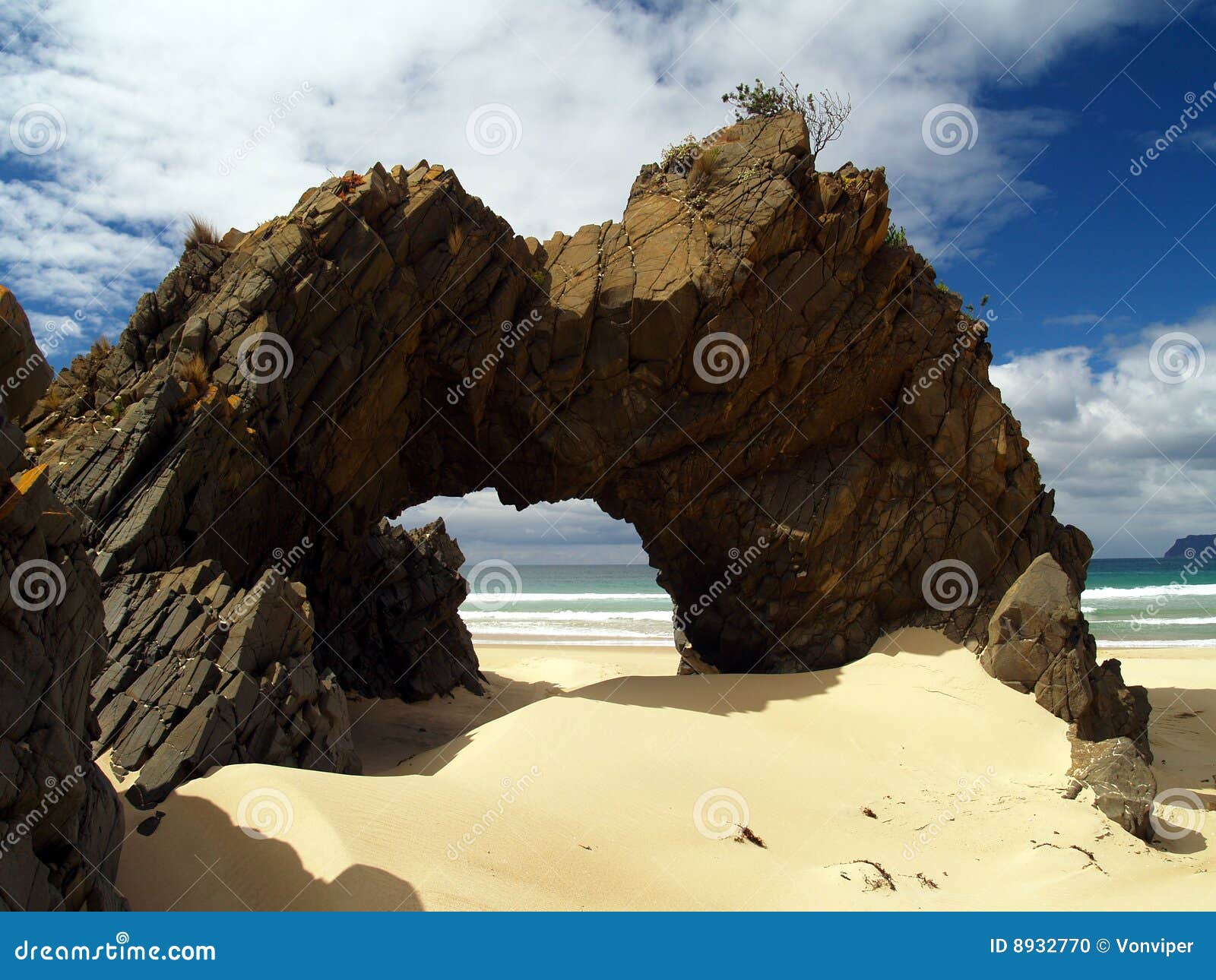 Beach at bruny island stock photo. Image of holiday, bush - 8932770