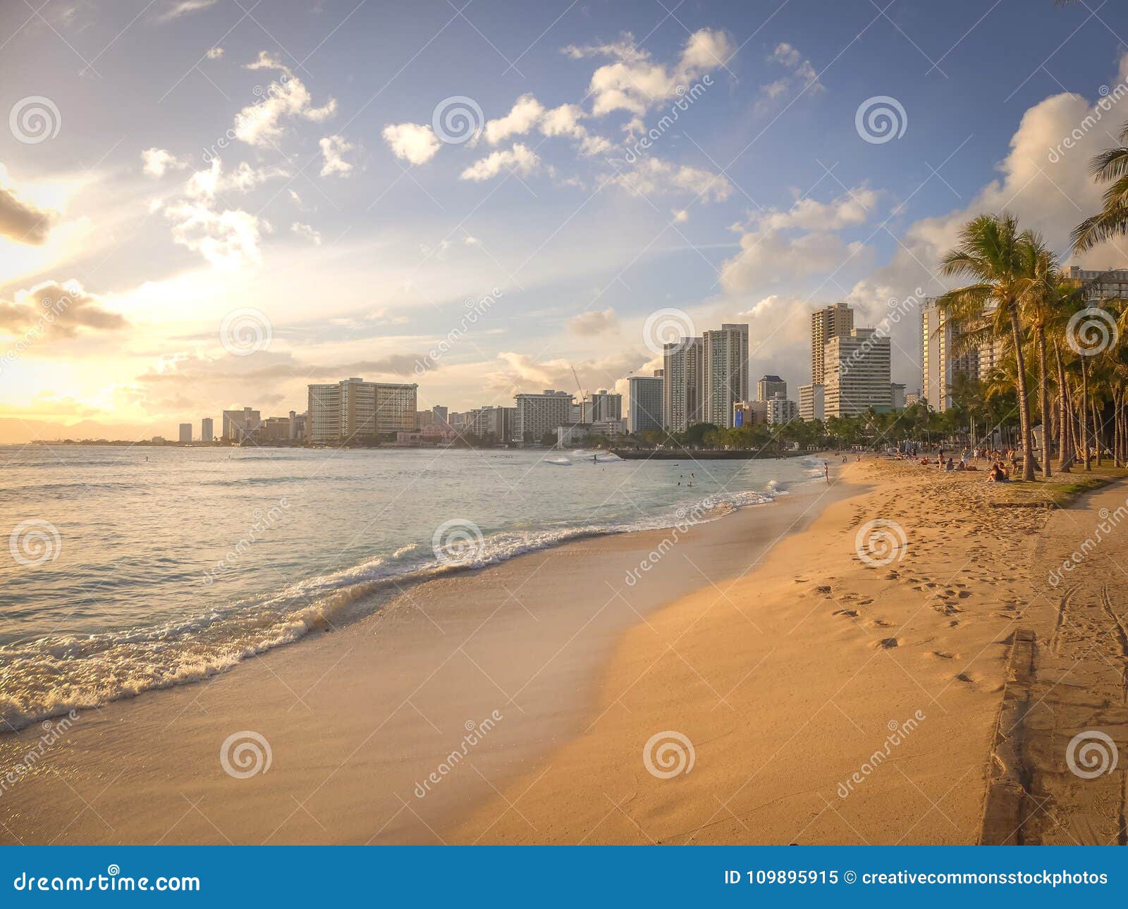 Beach, Buildings, City Picture. Image: 109895915